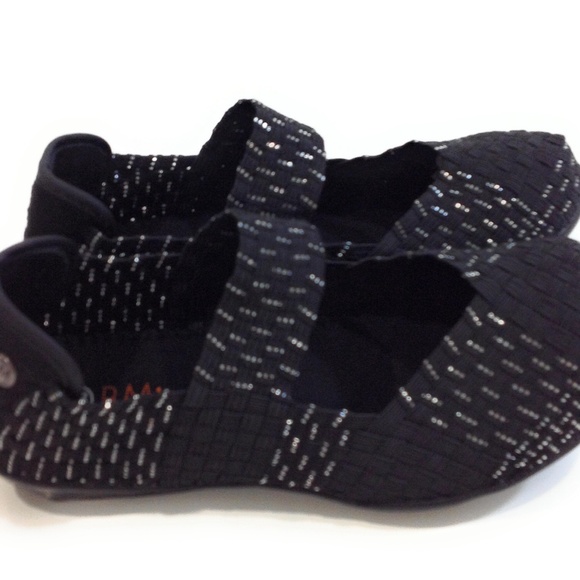 bernie mev. | Shoes | Bernie Mev Womens Cuddly Mary Jane Flat Blacksil ...